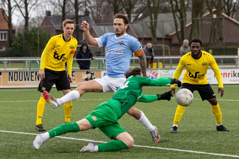Dit zijn de hoogtepunten van het amateurvoetbal op zondag | Sport | ED.nl