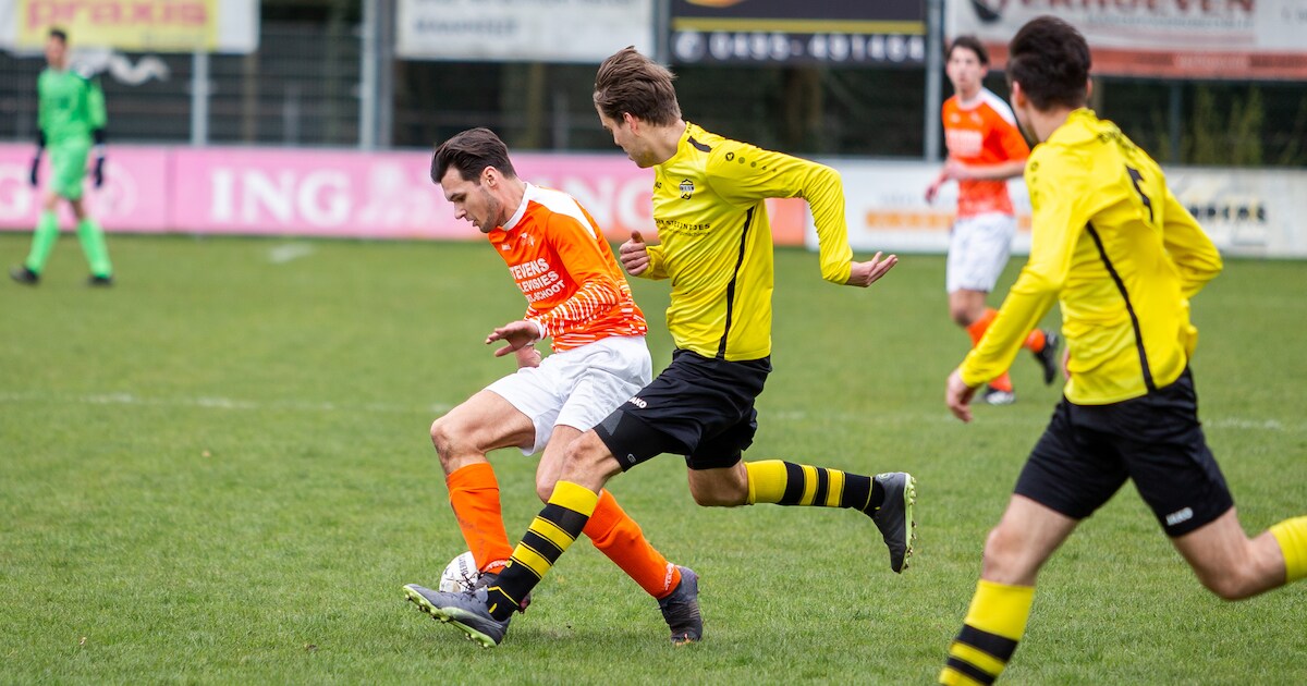 Budel blijft foutloos op eigen knollenveld en heeft de titel voor het ...