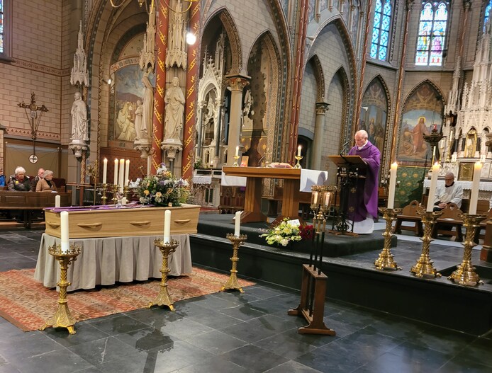 Voor overleden oud-pastoor Jacques Sanders (99) draaide alles om ...