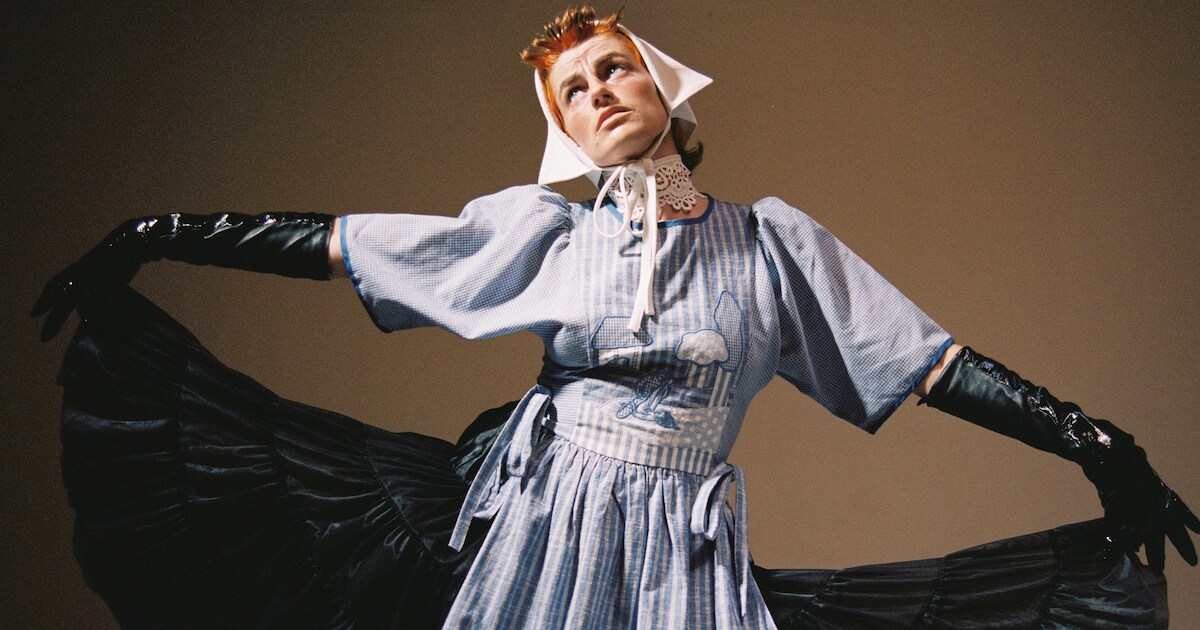 Van plaksnor tot melkmeisje: welkom in de wereld van rapper Elmer ...