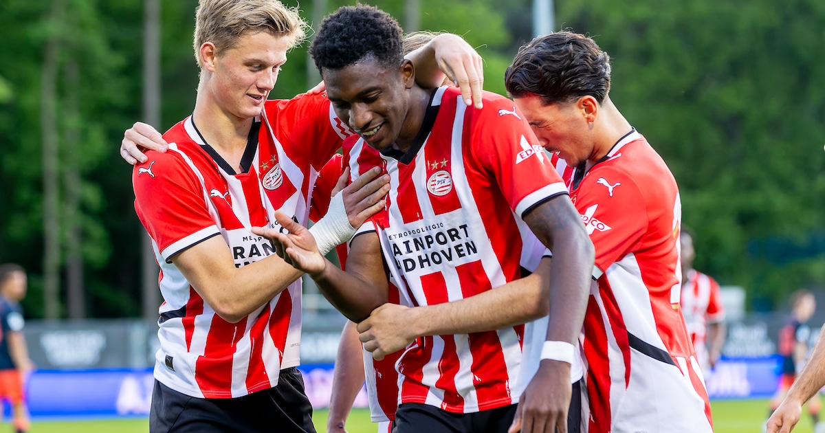 Volop afscheidscadeautjes bij de PSV-beloften én eindelijk weer eens ...