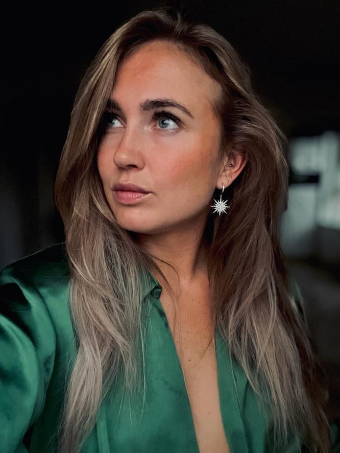 Eva (31) is eerste aanvoerster van dit mannenelftal: ‘Oké jongens, nu ...