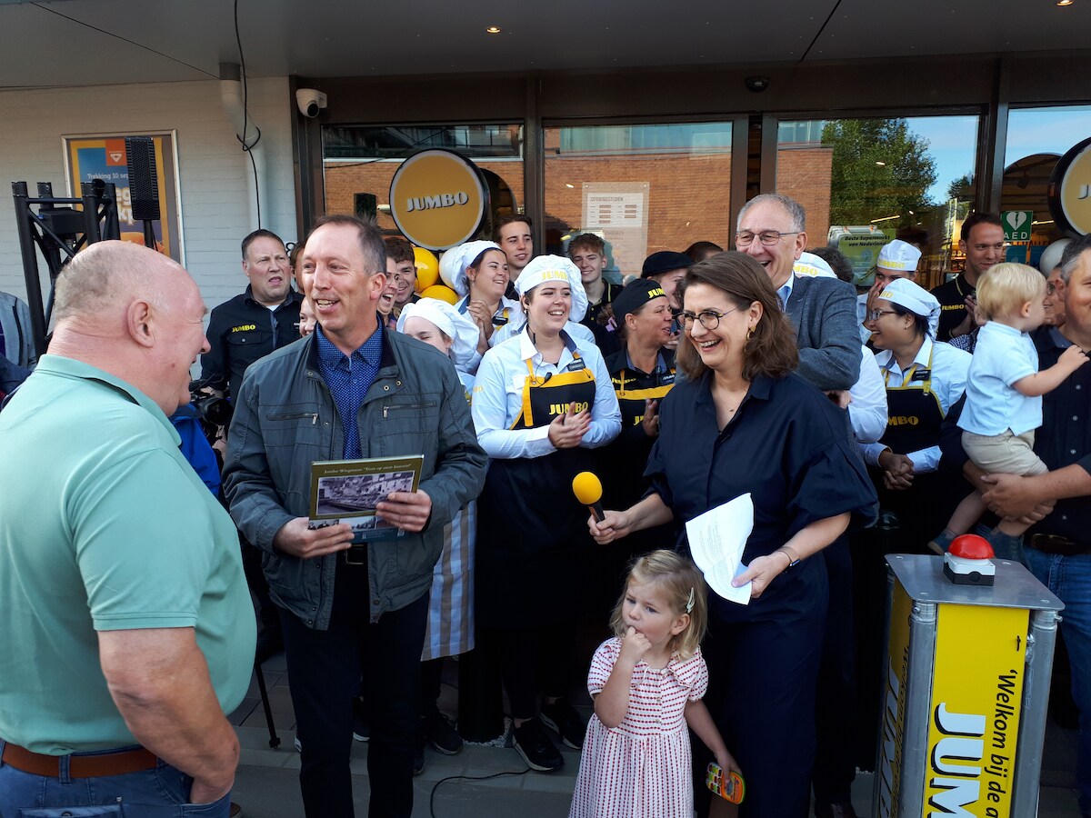 Nieuwe Jumbo Heesch koppelt gasloze toekomst aan plakboek vol oude foto ...