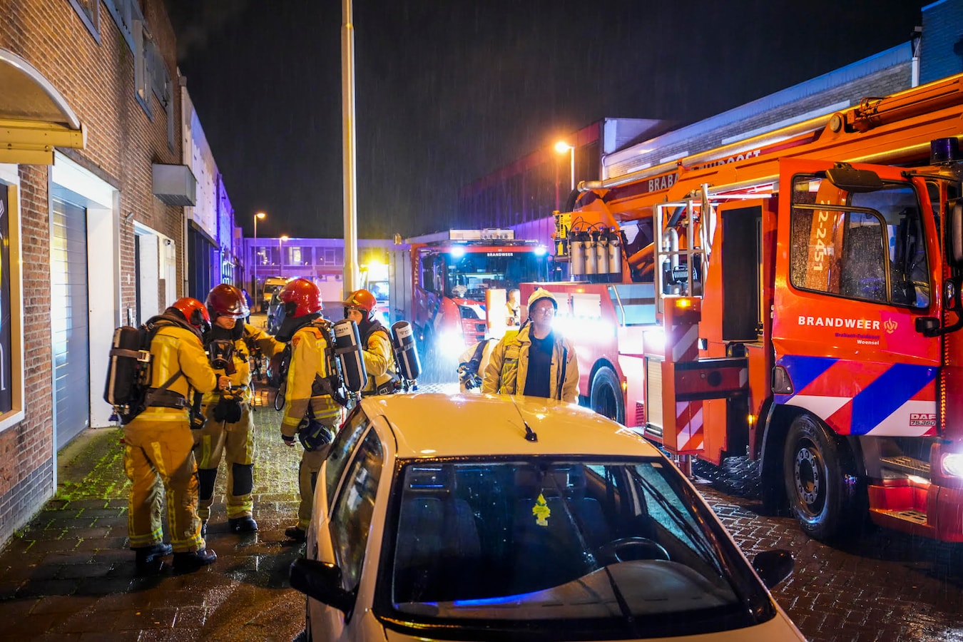 Vlammen slaan het plafond in bij koken van ei in Eindhoven: brand met ...