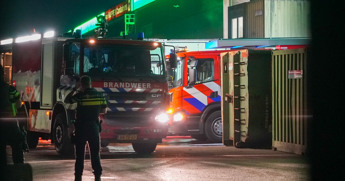 Brand in shredder bij afvalverwerker Van Happen in Eindhoven, pand ...