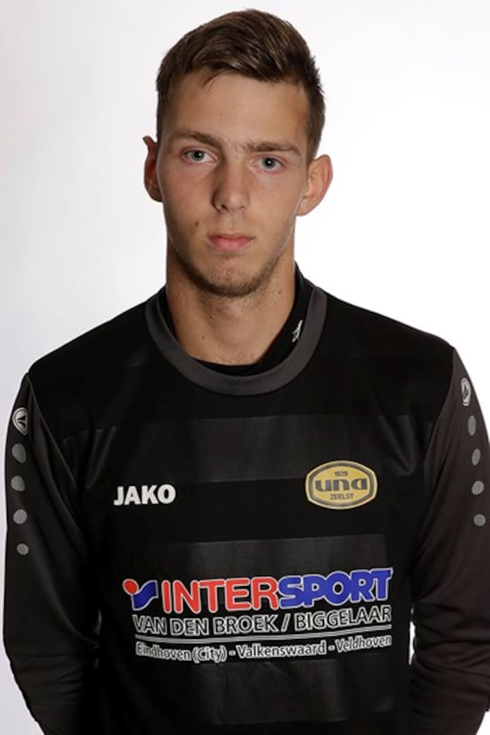 Keeper Sam van Rooij van UNA naar Marvilde | Amateurvoetbal | ed.nl