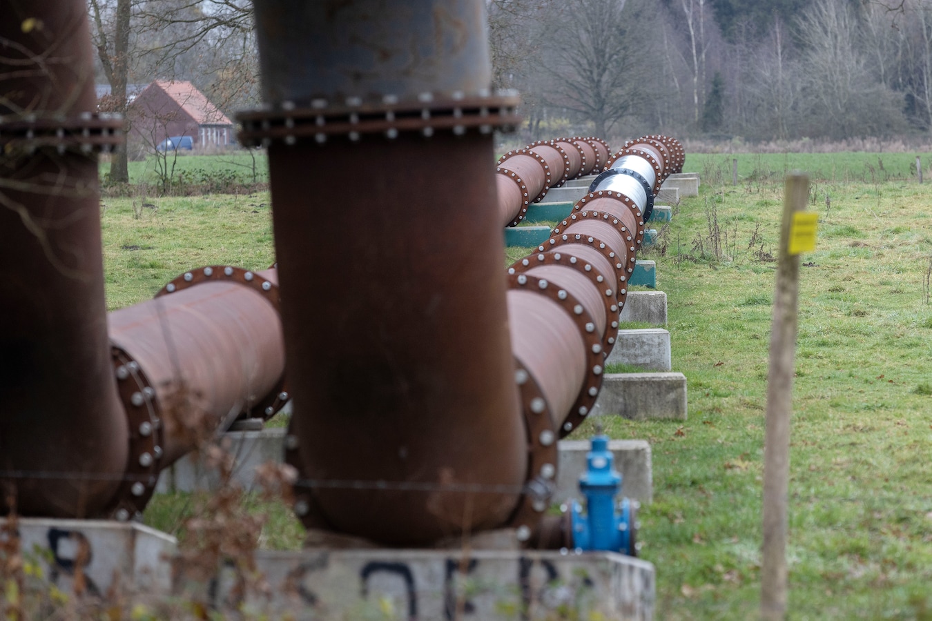 Drie kilometer lange rioolbuis op de Stratumse Heide, dwars door de ...