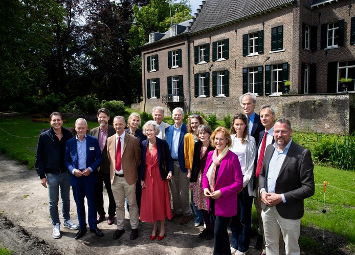 Pieter van den Hoogenband volgt Dries van Agt op als ambassadeur ...