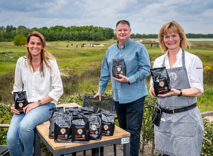 Golfbaan Stippelberg schenkt eigen merk koffie | De Peel | ed.nl