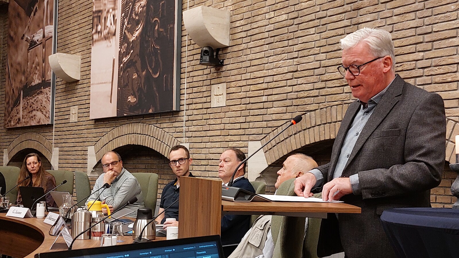 Warme woorden voor warm persoon, Woensdrecht herdenkt VVD-raadslid ...