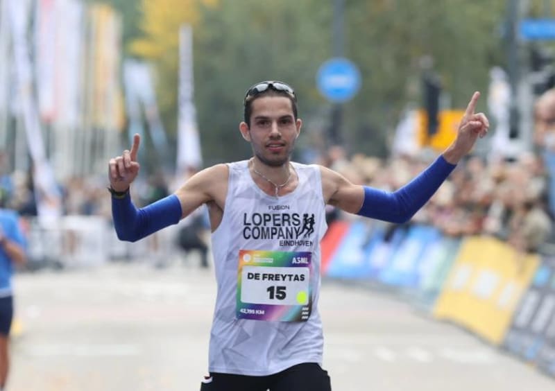 Dit was de ASML Marathon Eindhoven: Keniaan wint, laatste loper komt ...