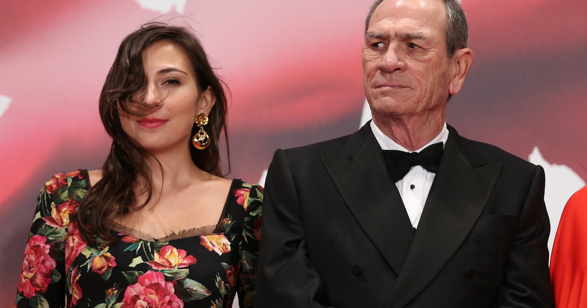 Dochter van Tommy Lee Jones, Victoria, dood aangetroffen in hotelkamer ...