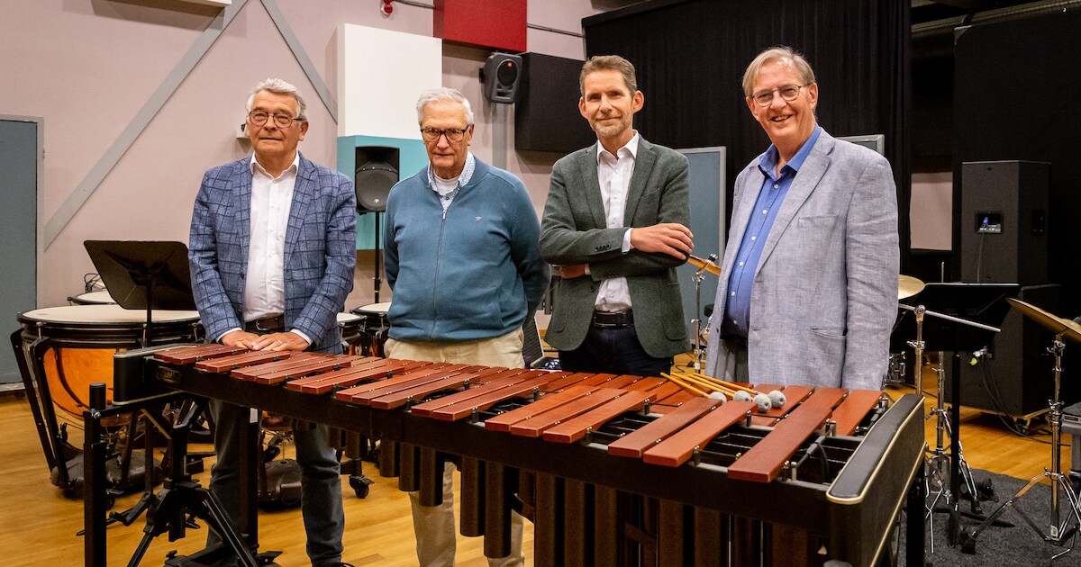 De inkt is net droog, de Alexanderband en Sub Umbra nemen hun intrek bij Art4U in Veldhoven ...