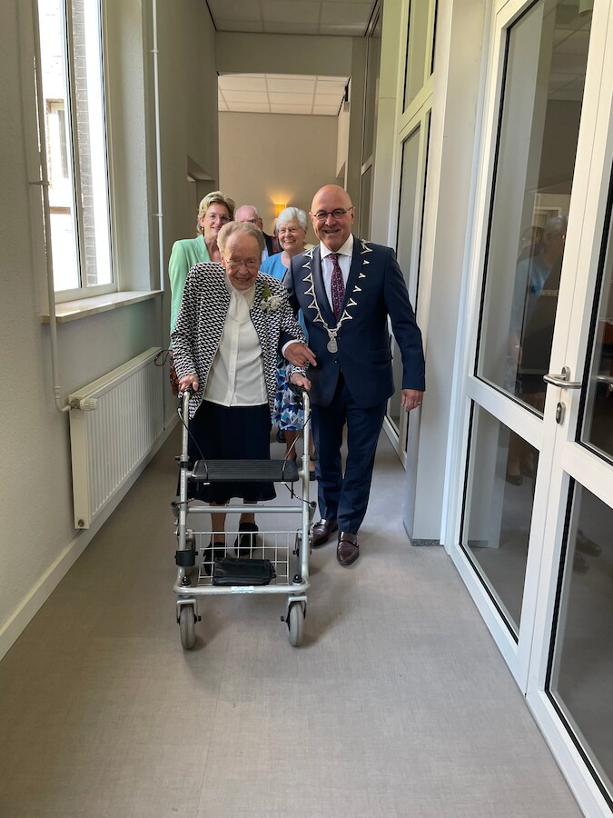 Zuster Marie Gabriël of tante Riet uit Schijndel viert 100ste ...