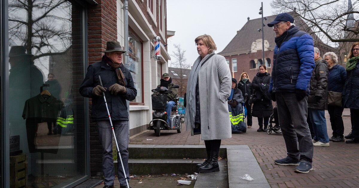 Scheve trottoirs en poep op de stoep: hoe toegankelijk is Asten voor ...