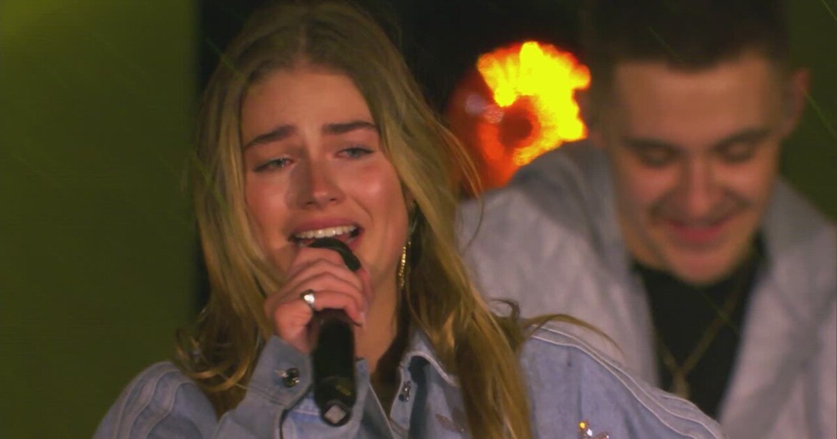 Roxy Dekker in tranen tijdens optreden voor Serious Request ...