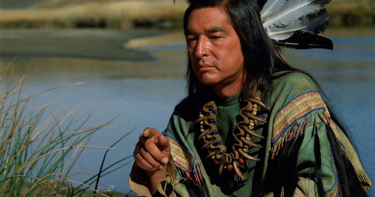 Dances with wolves-acteur Graham Greene op 73-jarige leeftijd overleden | Show | ED.nl