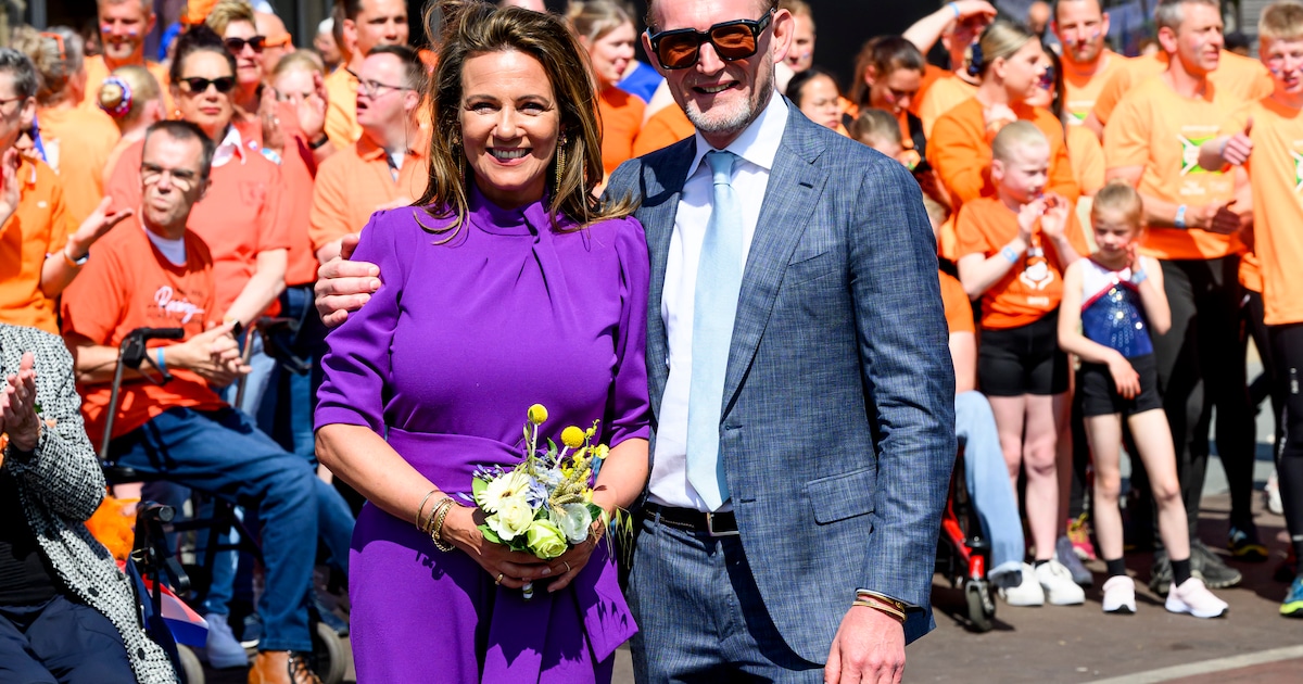 Prins Bernhard en prinses Annette ‘supertrots’ op geslaagde dochter en ...