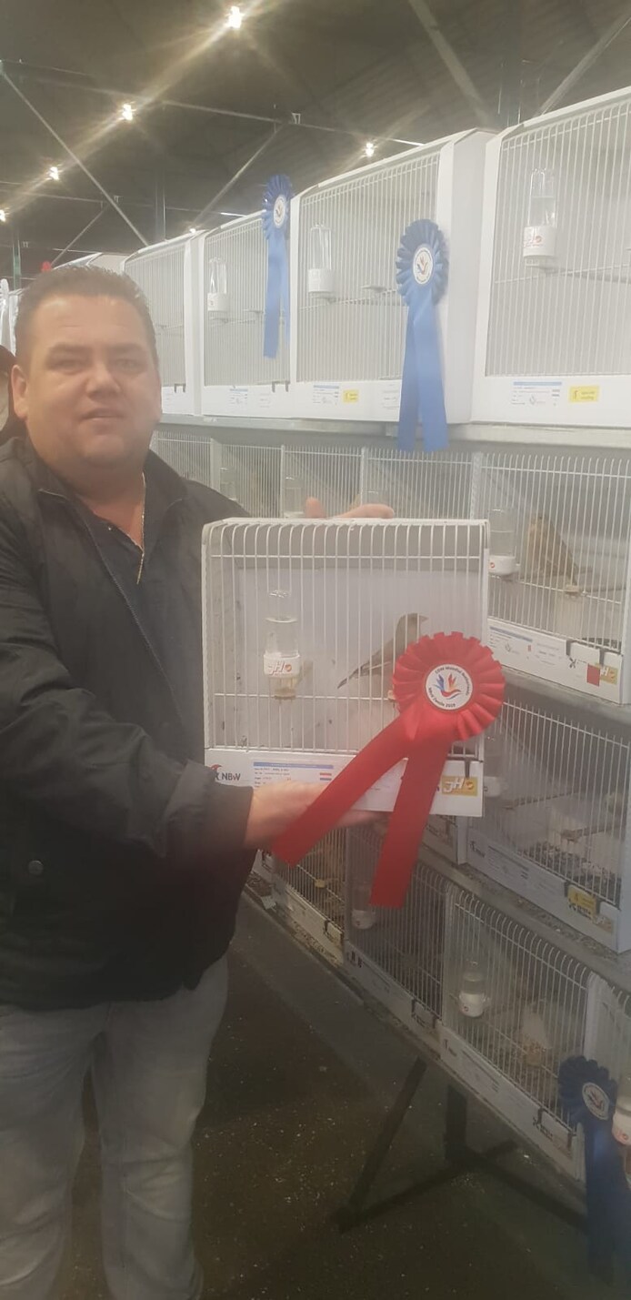 Raymond van Rhee uit Eindhoven wereldkampioen met agaat groenling ...