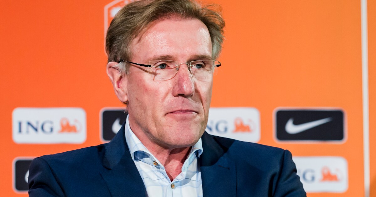 Van Breukelen komt jaar na KNVB-afscheid met nieuw boek: 'Ik wilde het ...