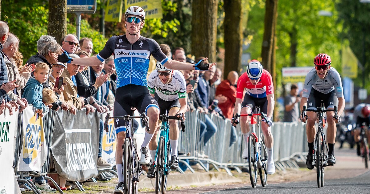 De ronde van Gerwen is weer populair bij het publiek en krijgt een ...