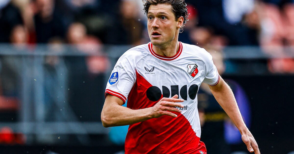 Voormalig PSV-spits Sam Lammers tekent voor drie jaar bij FC Twente ...