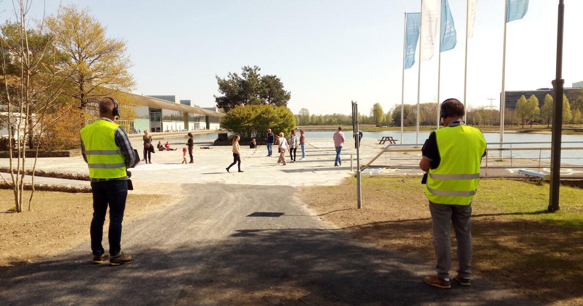 ED-drone zoeft over Eindhoven: ‘Samen staan we sterk’ | Eindhoven | ed.nl