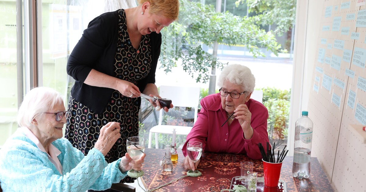 Kunstenaar Sandra Schouten aan de slag met smaken in zorginstelling ...
