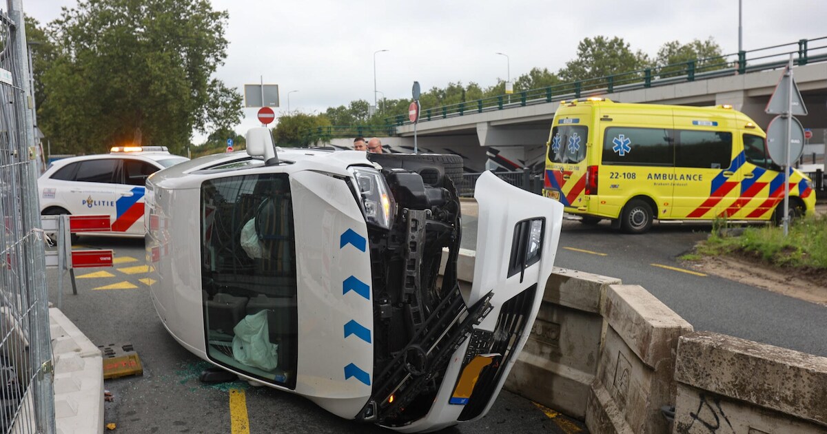 Bestuurder ziet betonnen afzetting over het hoofd in Eindhoven en raakt ...