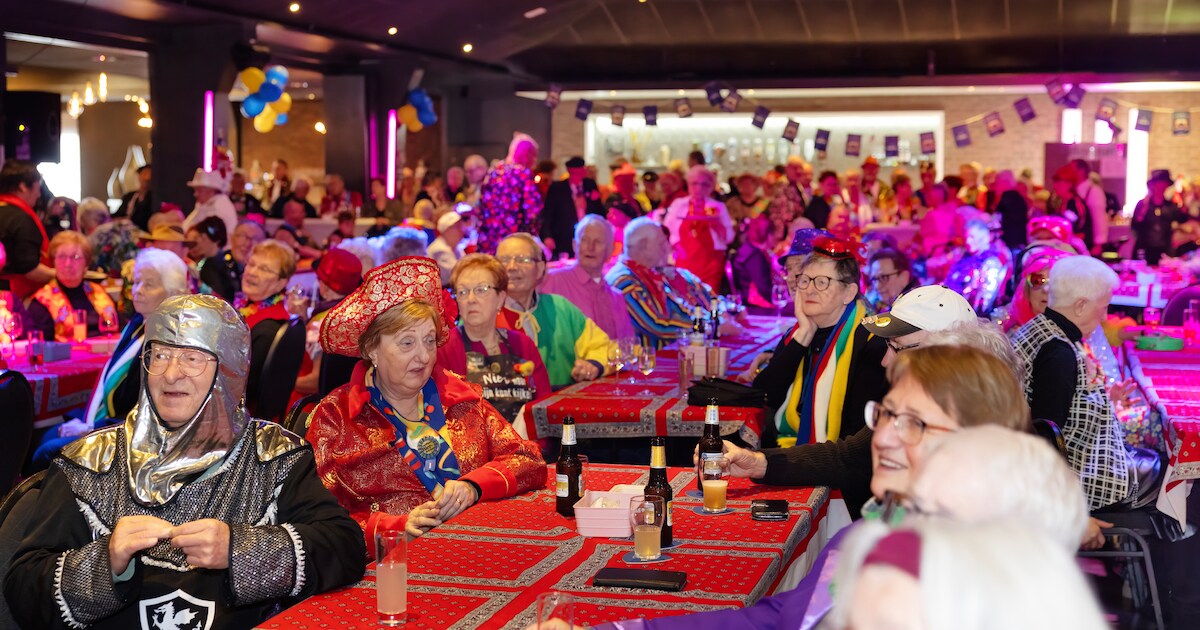 Jong en oud in Peel doet mee, met Eijer bai, boerenbruiloft, Auw Fiepen ...