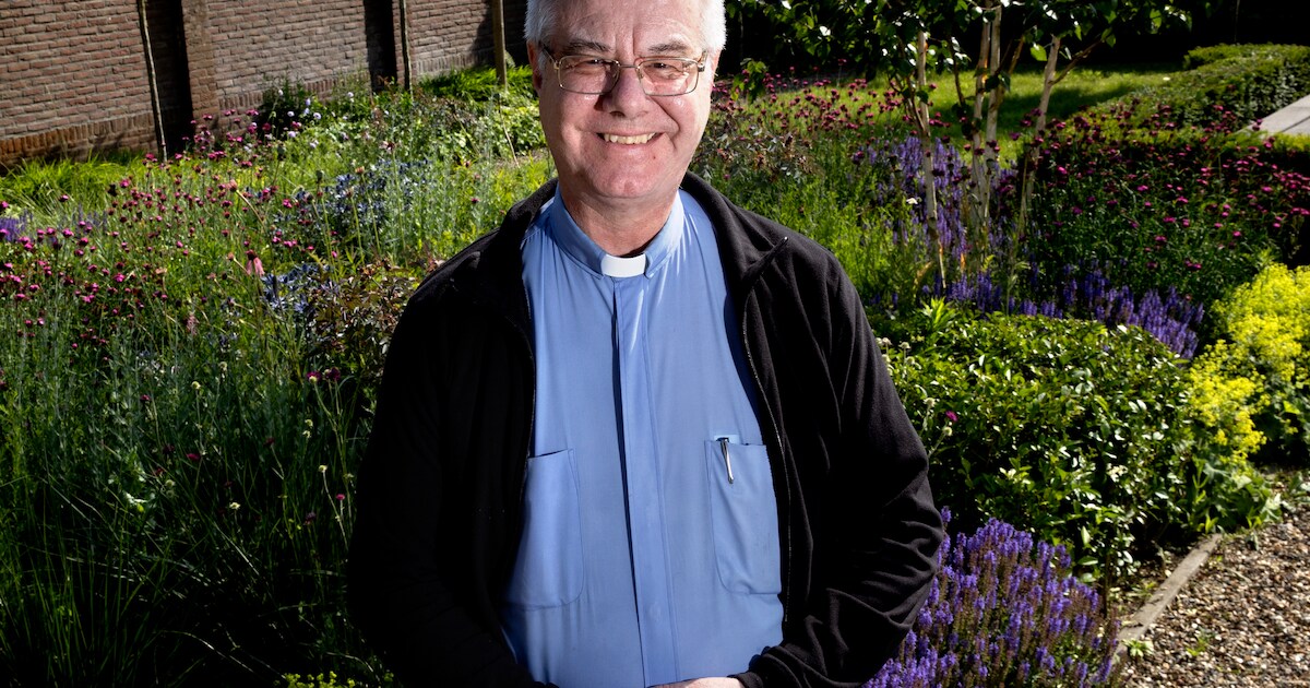 De kerk die hij in zijn jeugd de rug toekeerde, trok hem later over de ...