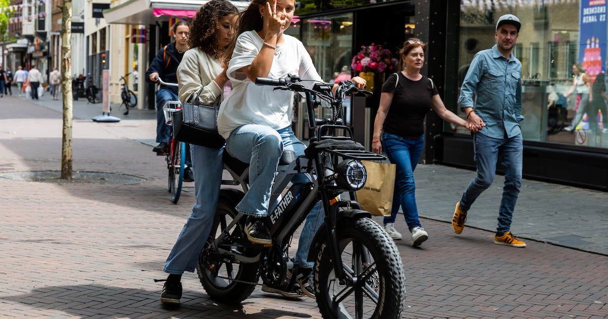 Enschede verbant als eerste stad de fatbike: ‘Zijn scooters vermomd als fietsen’ | Binnenland ...