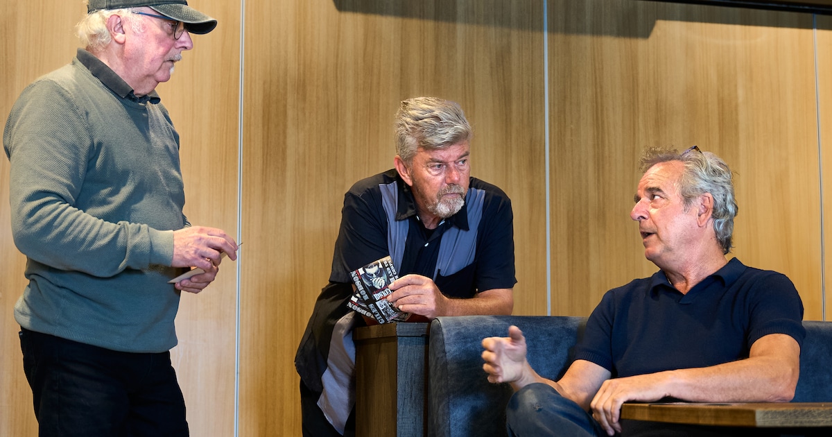 ‘Bikkels’ blazen blues in Vlierden nieuw leven in | Regio | ED.nl