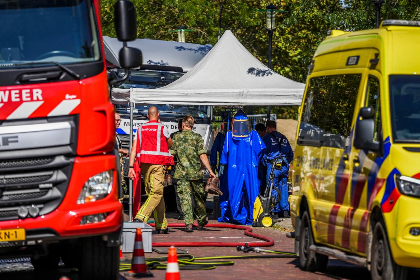 Politie nog bezig met onderzoek naar bijtende stof in pakketje op bureau in Eindhoven | Foto | ed.nl