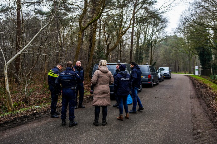 Lichaam van vermiste Nick Bloos (34) gevonden in bos tussen Best en ...