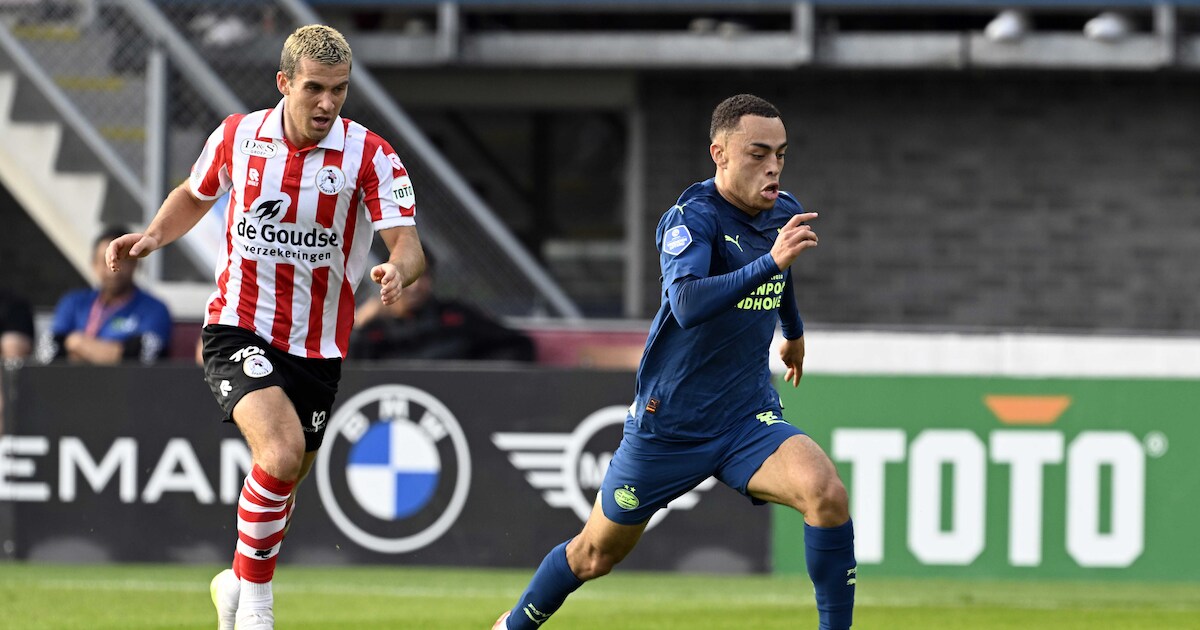 Sergiño Dest: ‘PSV is een team, je ziet hoe de wissels erin komen ...