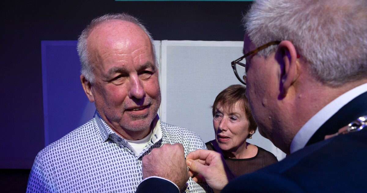 Lintje voor Peter Adriaanse | Regio | ED.nl