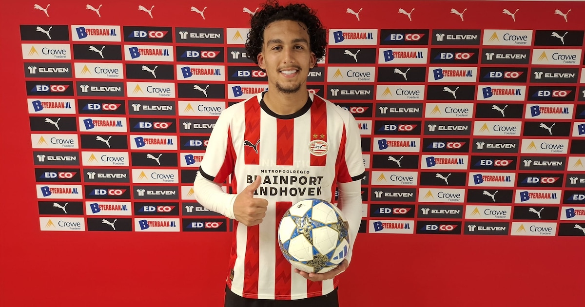 Jonge PSV-spits Bouhoudane sprankelt na droomweek, met hattrick en eerste profgoal: ‘Ben rustig ...