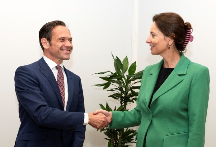 Sjoerd Potters nu ook officieel benoemd tot burgemeester van Helmond ...