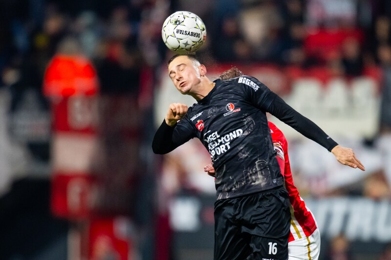 Helmond Sport bungelt op plek vijftien na zware nederlagen: ‘We zijn ...