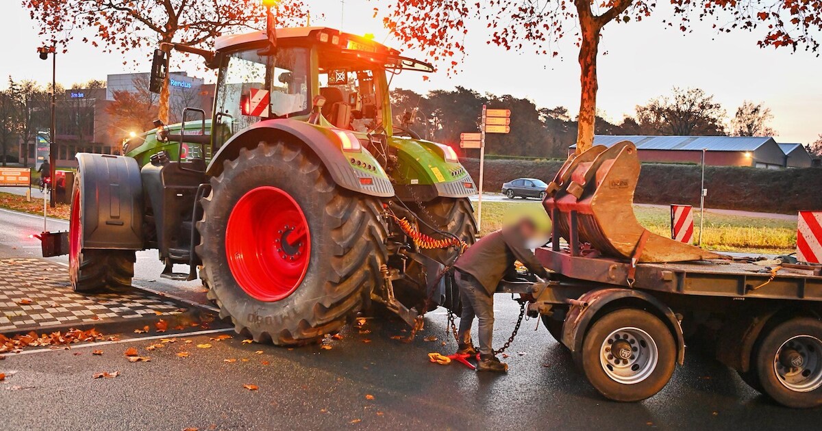 Tractor blokkeert rondweg Valkenswaard door losgekomen aanhanger ...