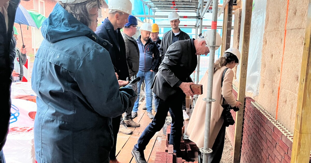 Duurzaam bouwen en renoveren met ‘LEGO-stenen’ en daken van stro ...