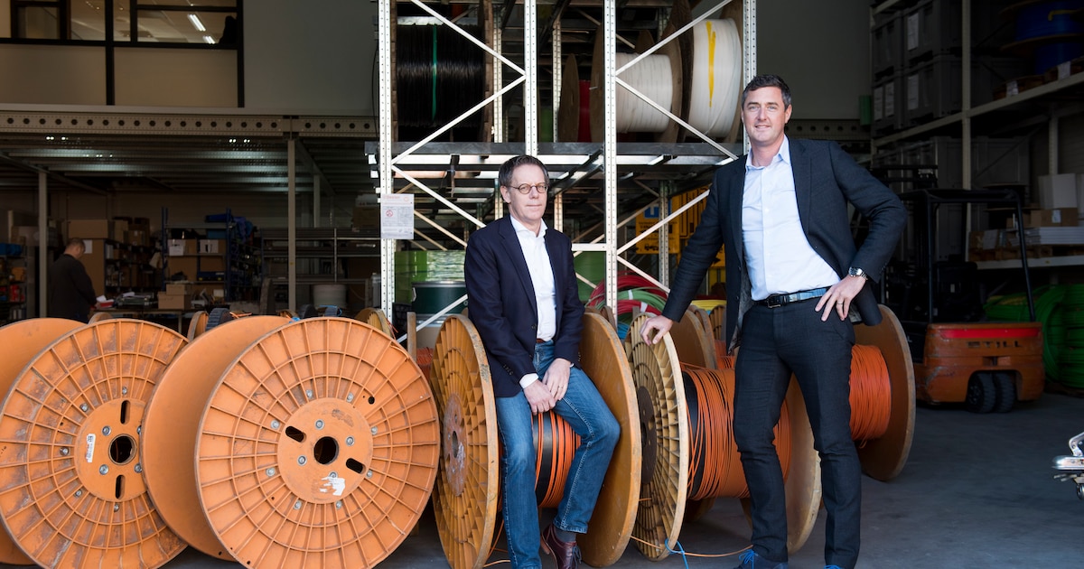 Spitters uit Waalre blijft hard gaan met glasvezel, nu voor Vlaams Esas ...