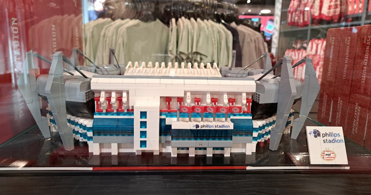 Bouwdoos Philips Stadion van 200 euro vliegt de winkel uit: ‘Als het zo ...