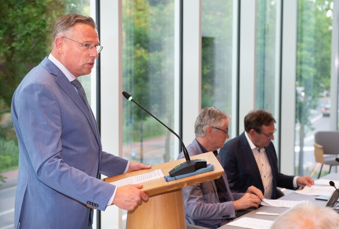 Raad Geldrop-Mierlo wil door met burgemeester Jos van Bree: ‘Geen Nuenense toestanden hier ...