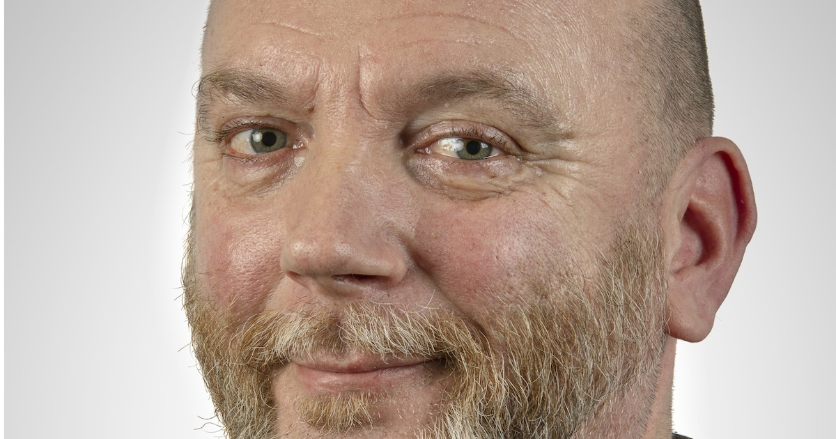 Eindhovens SP-raadslid Marc König moet het noodgedwongen rustig aan ...