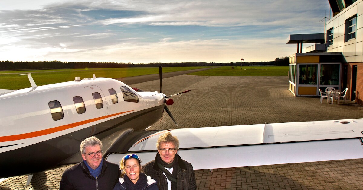 Piloten Kempen Airport spotten bosbrand Budel: 'Al vier keer raak in ...