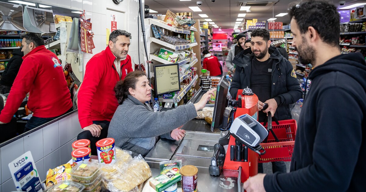Islamitische winkels kijken uit naar ramadan: lekker druk en dus meer ...