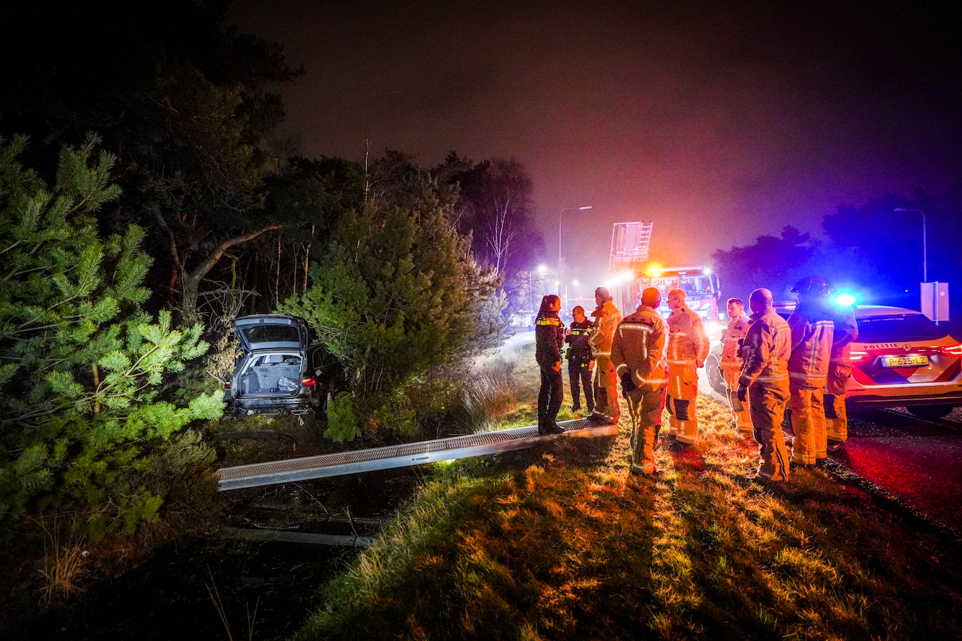 Wilde achtervolging met 250 kilometer per uur op A58: Duitse auto raakt ...
