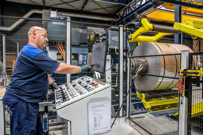 ‘Wilde jaren’ brengen metaalgroothandel in Valkenswaard niet van de ...